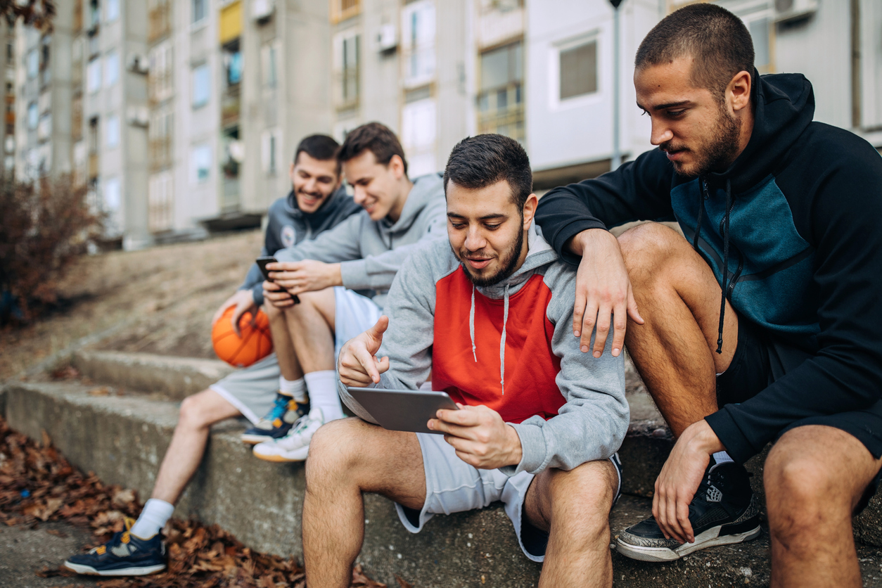 3 Tips for Smarter Live Sports Advertising in 2021 - Cox Media